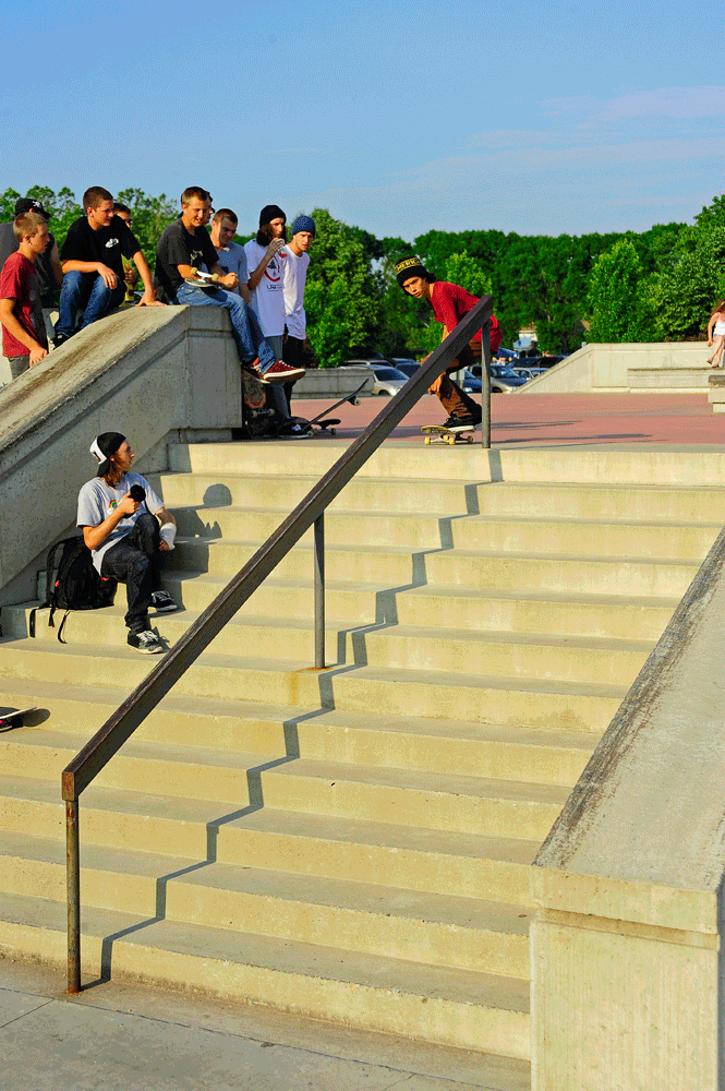 9Frames/Second Mystery Color Theory Tour - Skateboarding