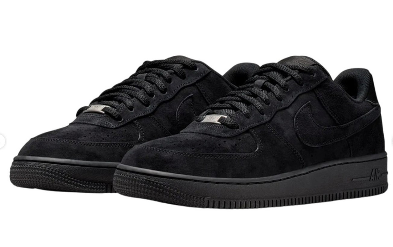 First Look: Nike SB x AF1 "Triple Black" - Skateboarding