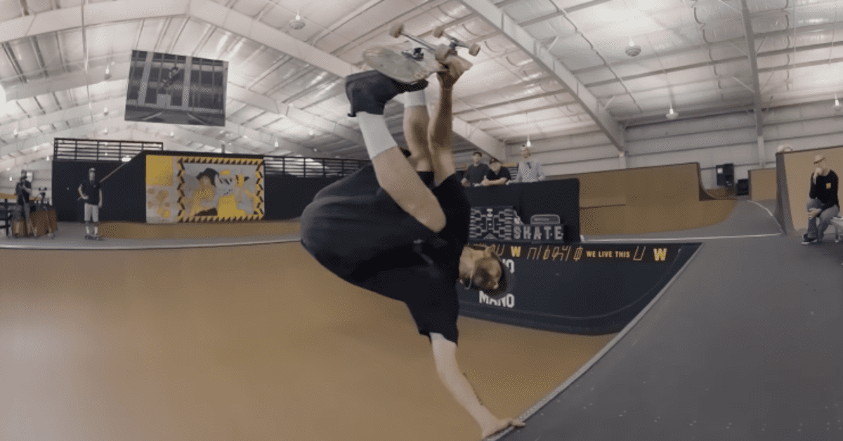 Erick Winkowski Takes on Heimana Reynolds In Woodward's 'Mano A Mano ...