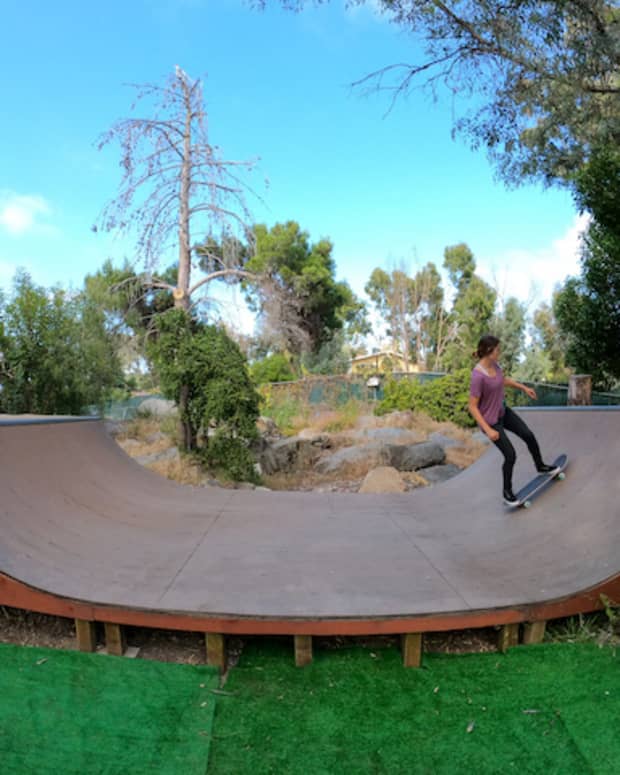 Skateboarding 101: How To Turn, Tic-Tac and Kick Turn in 7 Simple Steps ...