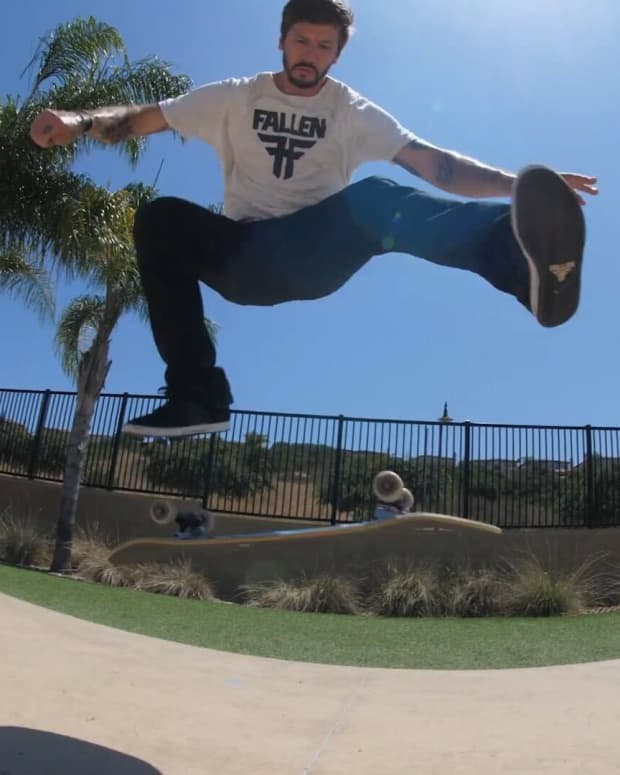 Learn How to 360 Flip on a Skateboard in 5 Simple Steps - TransWorld ...