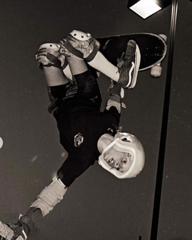 25 Years Later Tony Hawk Does a 900 on the Same Exact Board