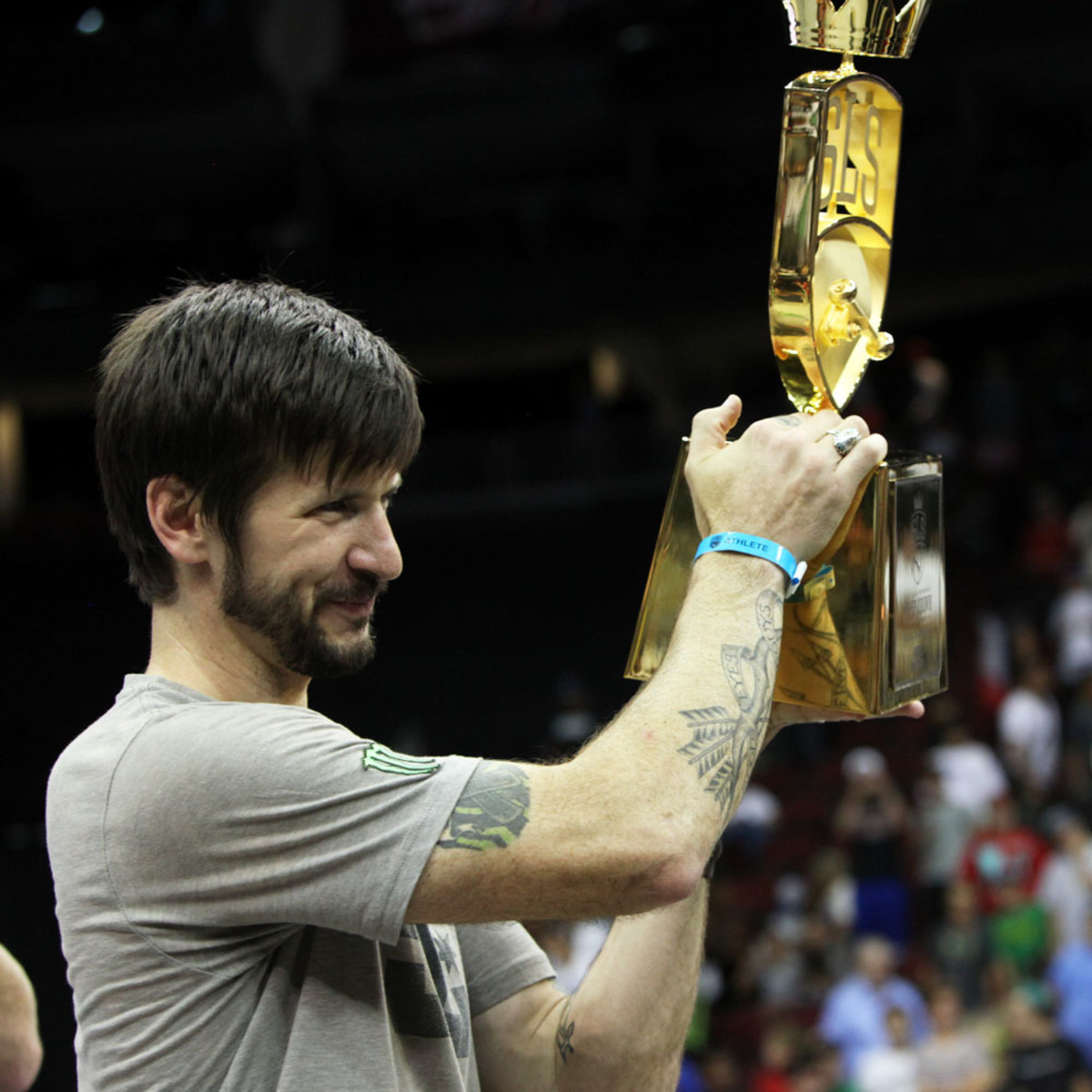 Chris Cole Wins Street League Super Crown - TransWorld SKATEboarding ...