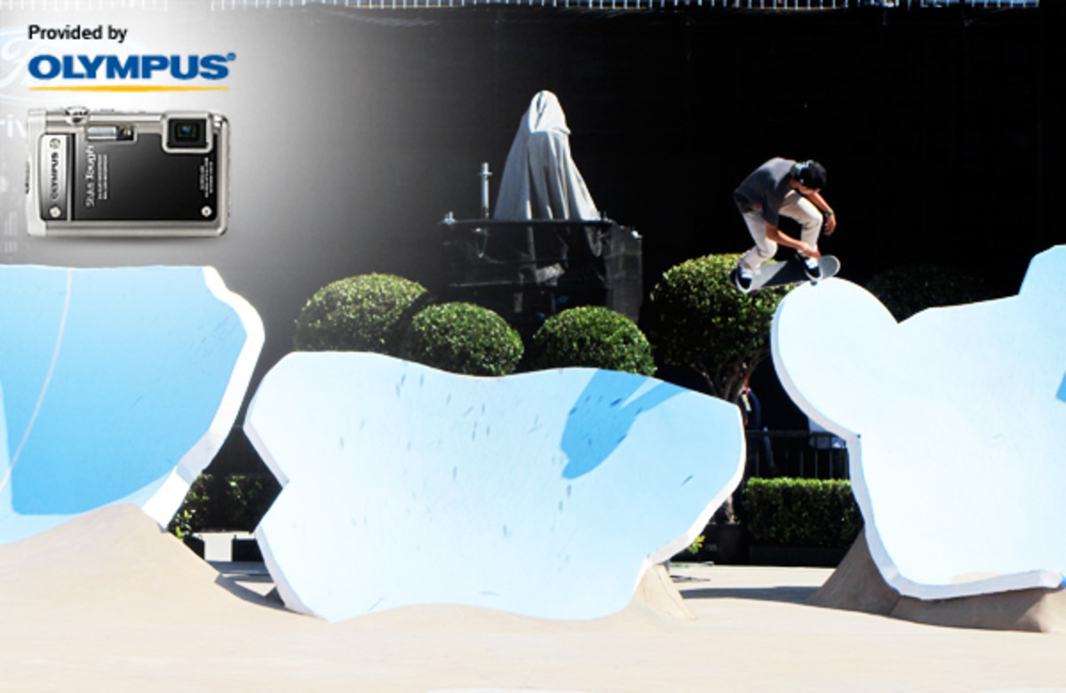 Max Pulling Brocks Ear