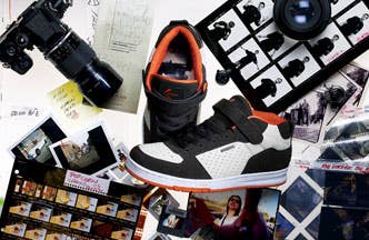 DC/Mike Blabac Book And Shoe