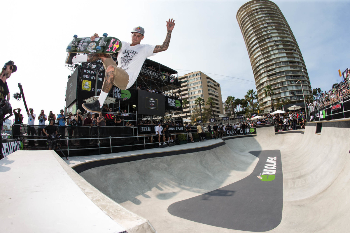 Ryan Sheckler Wins Dew Tour Pro Contest