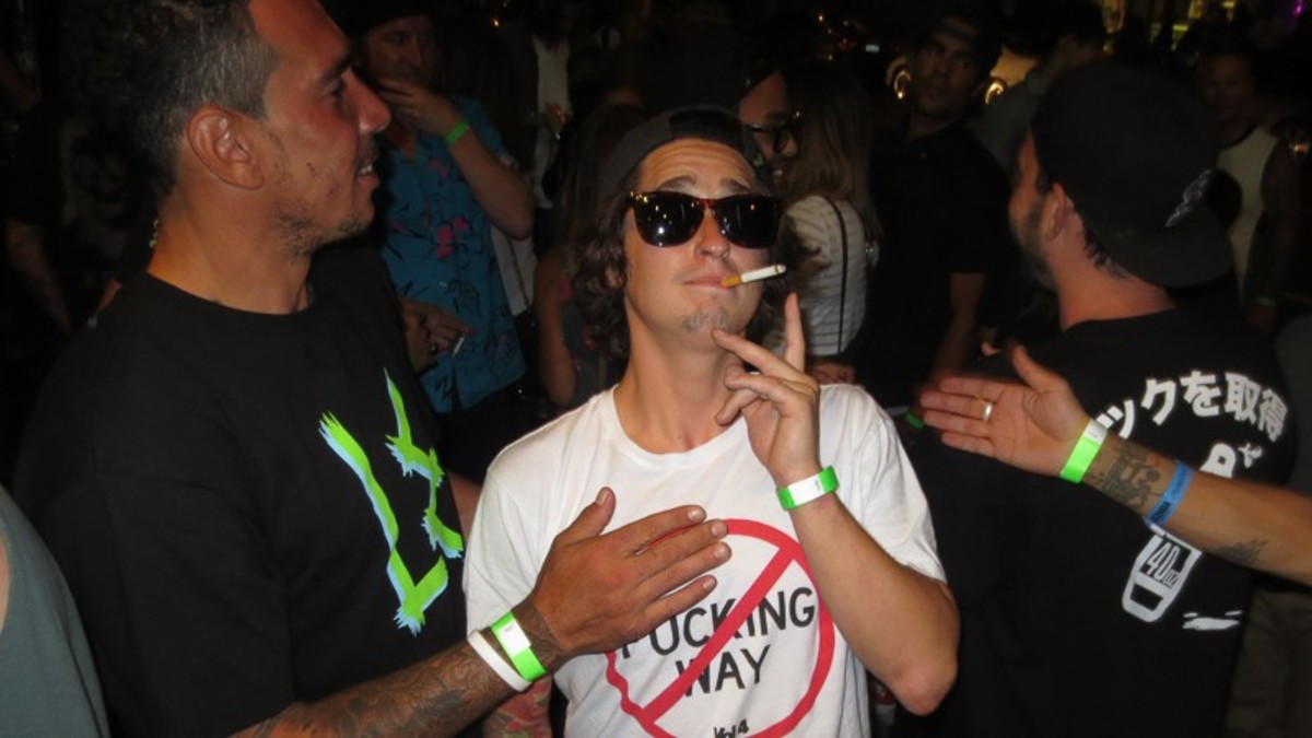 LE 'Theatrix' Premiere