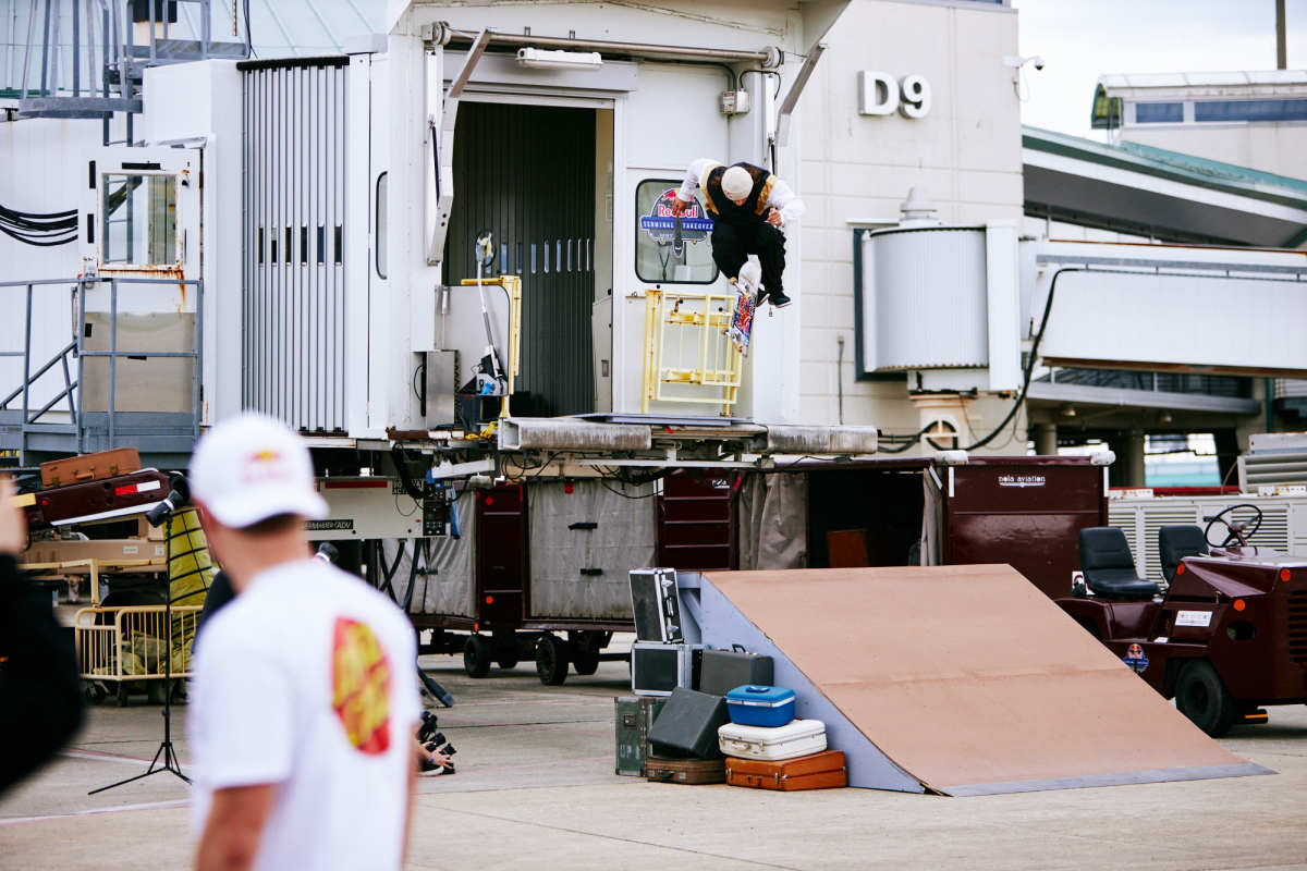 Jake Wooten, Jamie Foy, Brandon Valjalo Takeover The Terminal in New ...