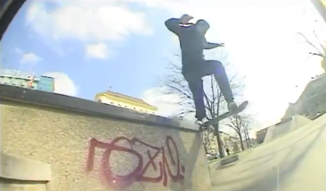 Alex Massotti at Gürtel Plaza - Skateboarding