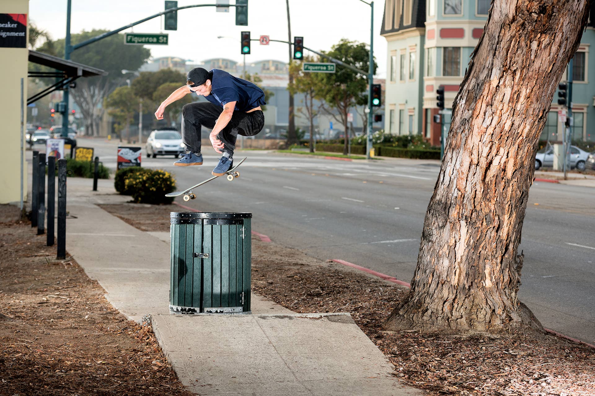 2017 In Review | Cyrus Bennett - Skateboarding