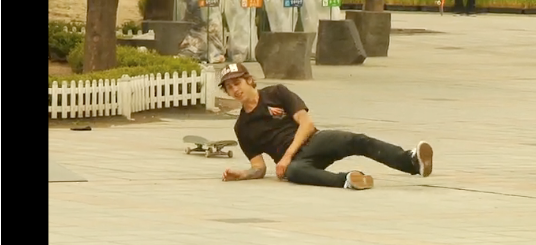 David Gravette Volcom Clip Of The Week - Skateboarding