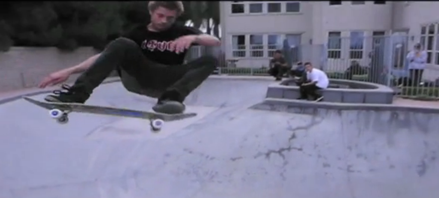 Alex Moul's Ghetto Cam Flip Bowl - Skateboarding