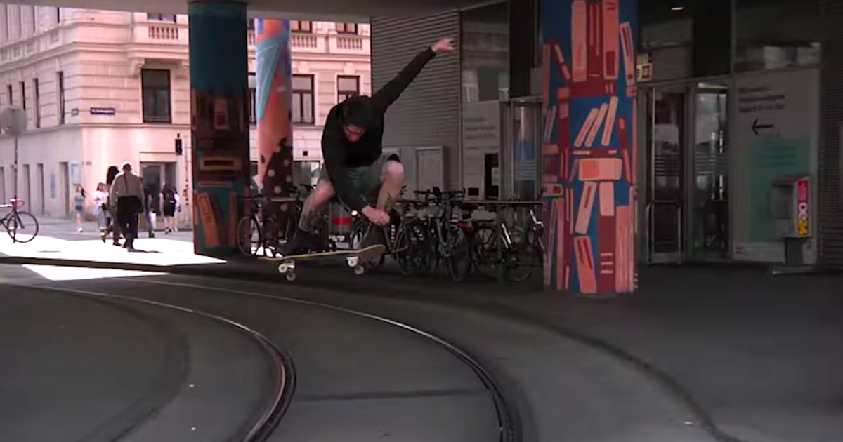 Bobby de Keyzer Absolutely Delivers in 'Vienna For 5 Days 2 Days Ago ...
