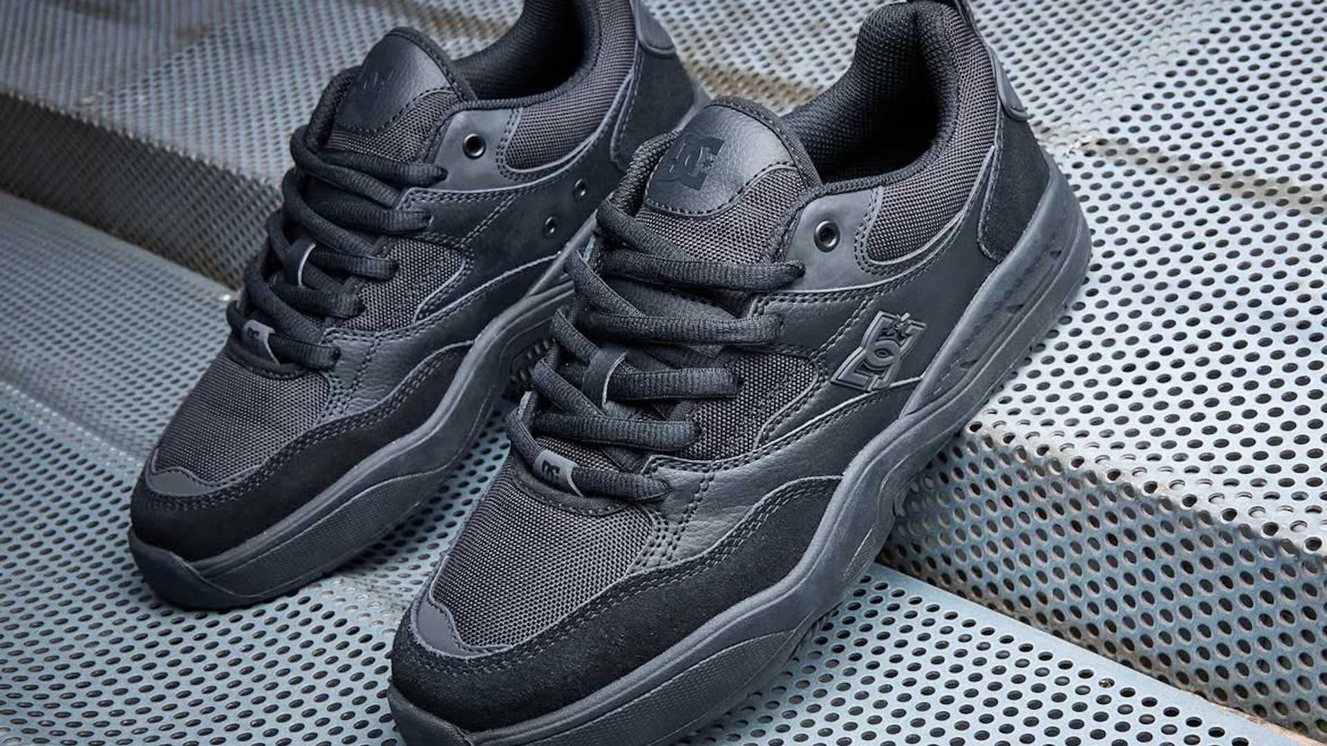 First Look: DC Teases New Blacked-Out Colorway of Josh Kalis’ Ascend ...