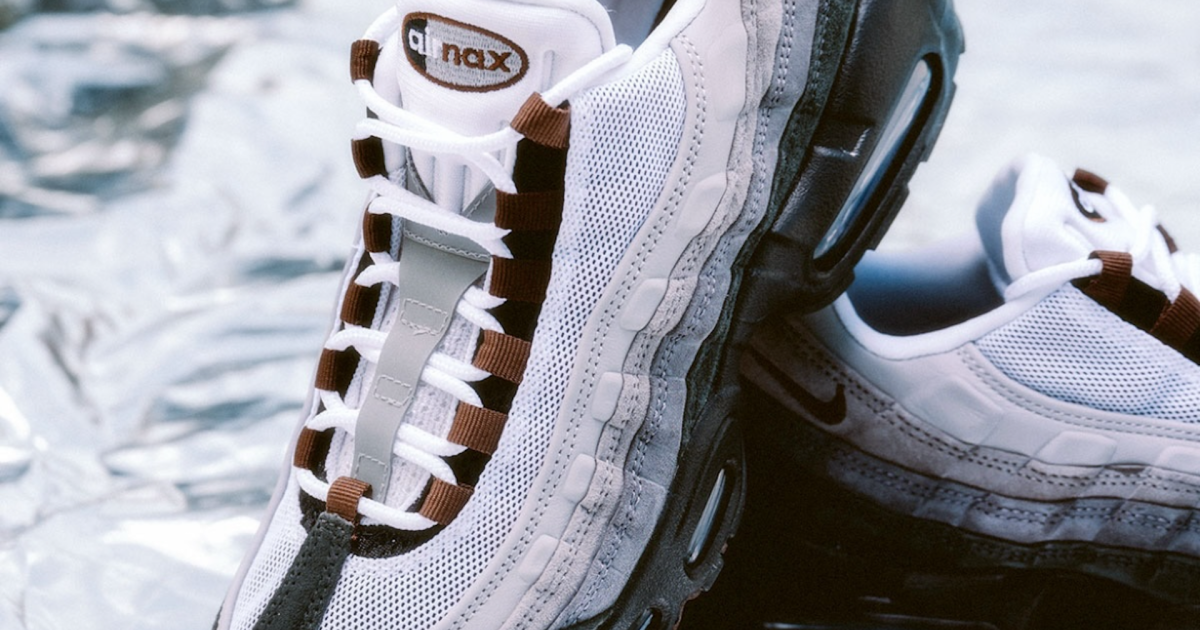 A Detailed Look at the Nike SB Air Max 95 Black/Cacao Wow (Video ...